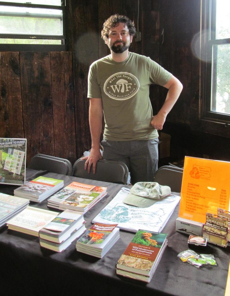 Jared Delaney at the Sales Table. By Cecily Franklin | Western ...